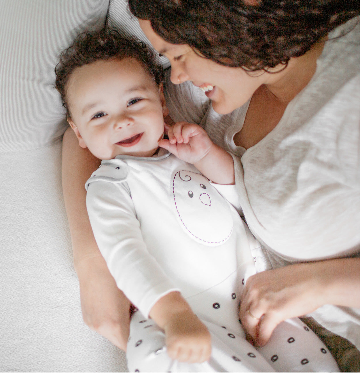 Nested Bean - We Help Babies Sleep And Families Thrive.